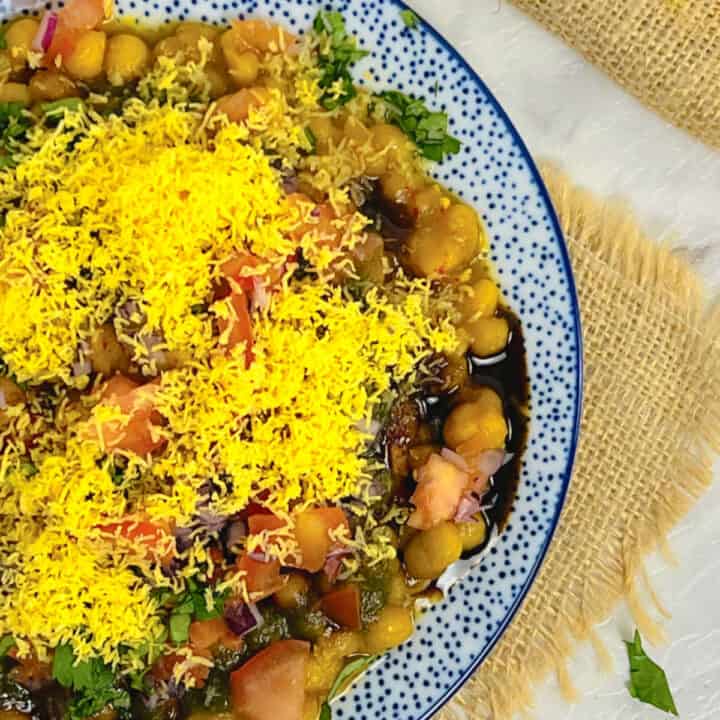 Ragda Patties / Aloo Tikki Chaat - Easy Indian Cookbook