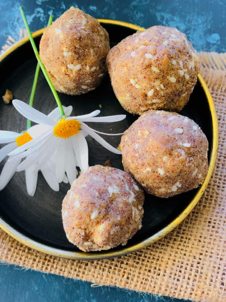 Millet Laddu (Mixed millets Ladoo) - Easy Indian Cookbook