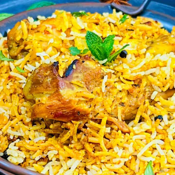 Cilantro Chicken Curry / Dhaniya Chicken - Easy Indian Cookbook