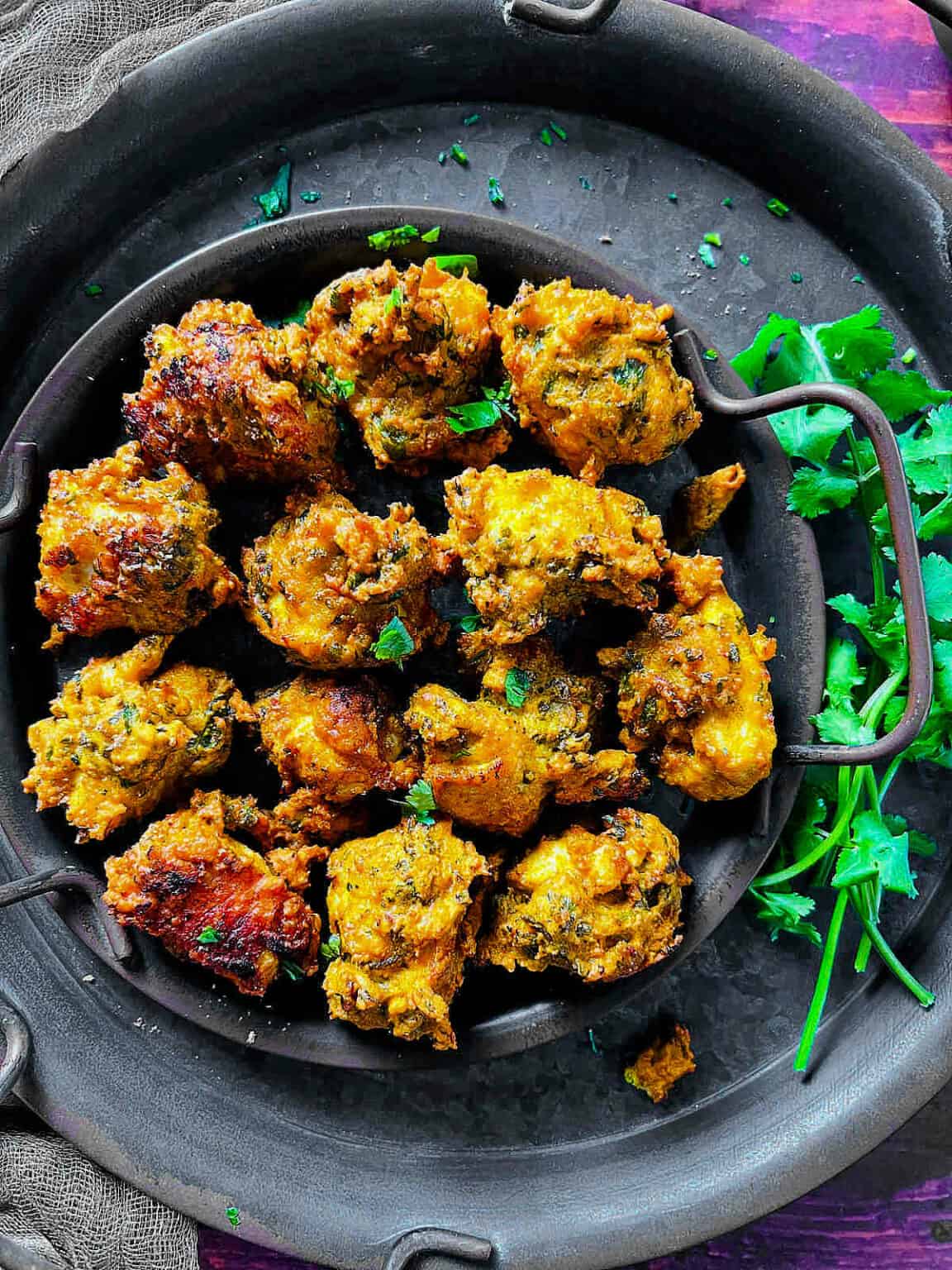 Chicken Pakora Recipe (Crispy Chicken Pakoda) - Easy Indian Cookbook
