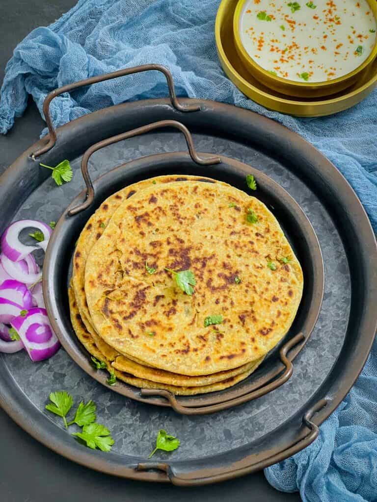 Gobi Paratha (Cauliflower Stuffed Flatbread) - Easy Indian Cookbook