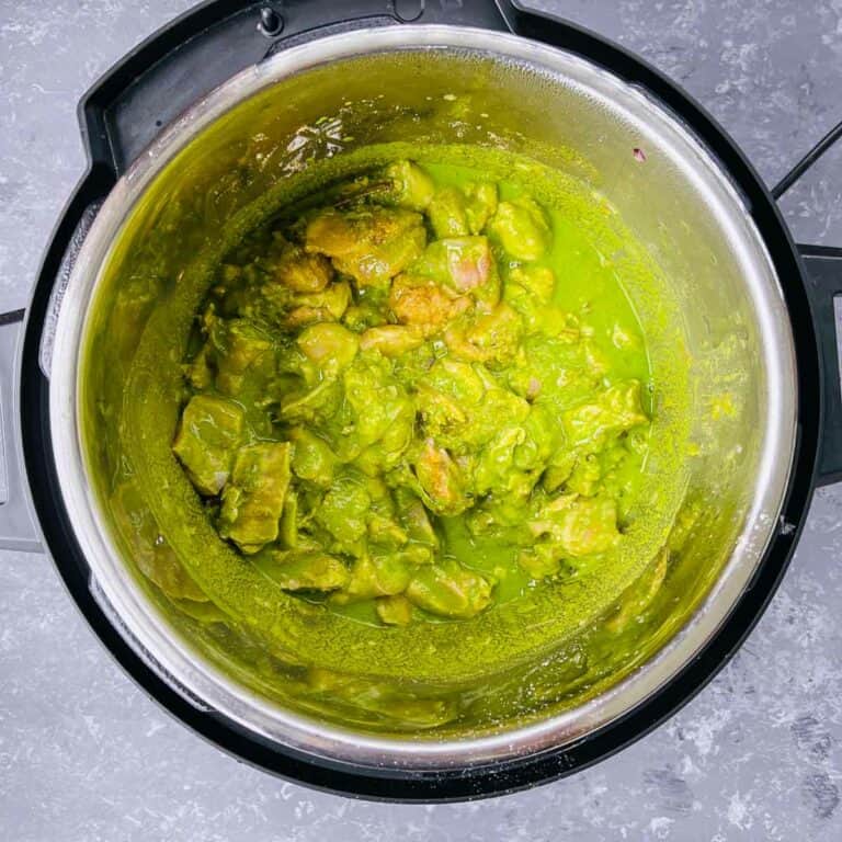 Cilantro Chicken Curry / Dhaniya Chicken - Easy Indian Cookbook
