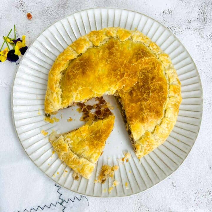 Dilpasand / Dilkhush (Coconut Filled Puff Pastry Dessert) - Easy Indian ...